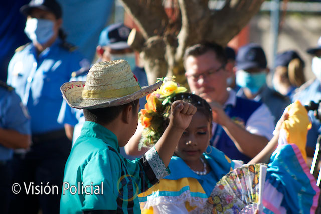 Reparto Schick avanza en la defensa de la mujer | Policía Nacional de ...
